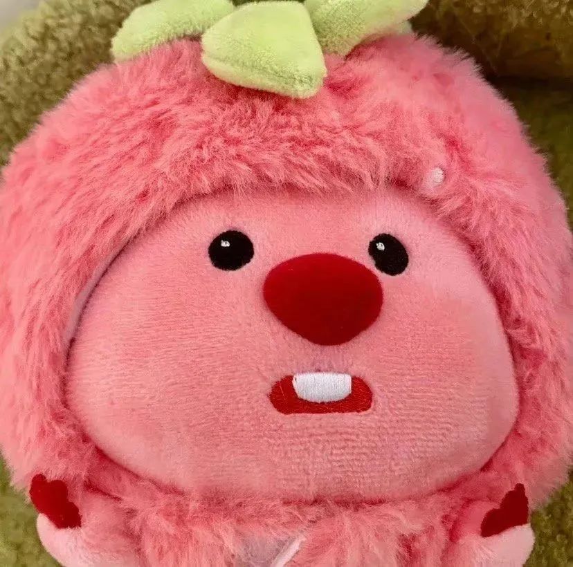 超萌粉色草莓玩偶，毛绒绒的可爱到爆 超级可爱的loopy头像表情包图片gif动图 - 求表情网,斗图从此不求人!