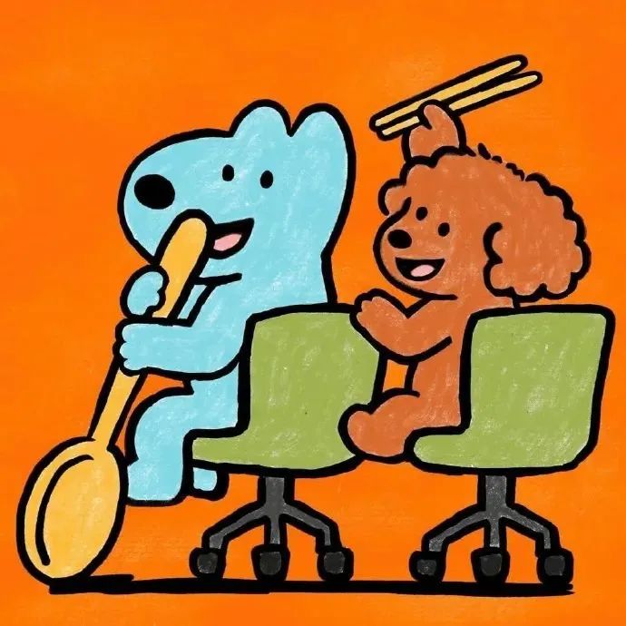 可爱小熊和小狗坐椅子上 一个拿勺一个举筷欢乐氛围满满 Eteecy小狗头像表情包图片gif动图 - 求表情网,斗图从此不求人!